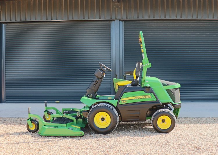 Used John Deere 1580 Out Front Mower for sale
