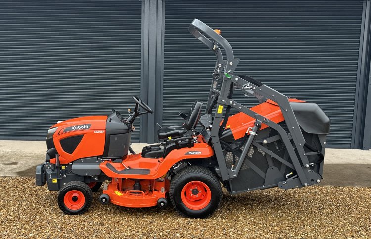 Used Kubota G231 High Dump Ride On Mower for sale